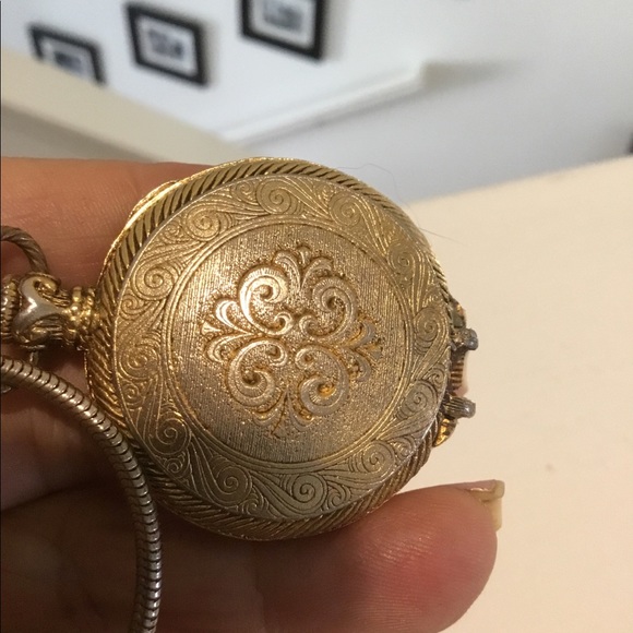 Jewelry | Vintage Gold Color Locket | Poshmark